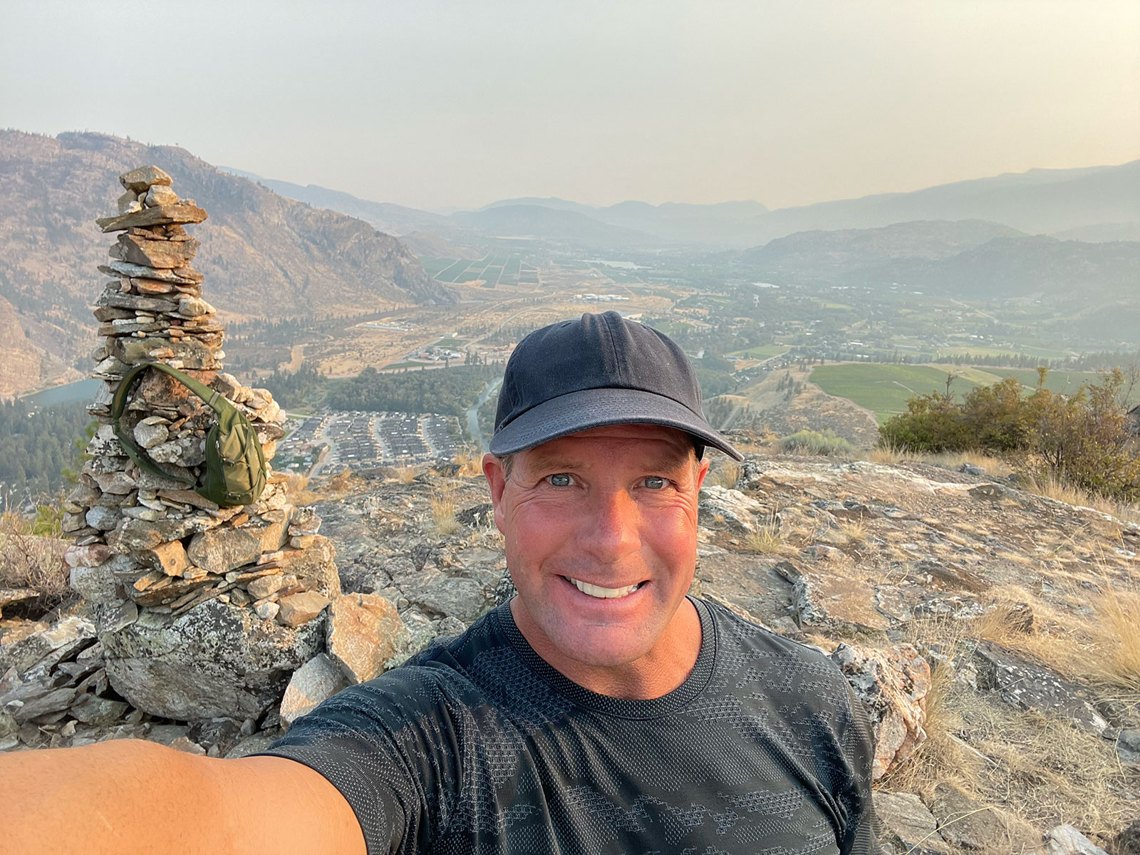 Rob Tarčon - Red Leaf